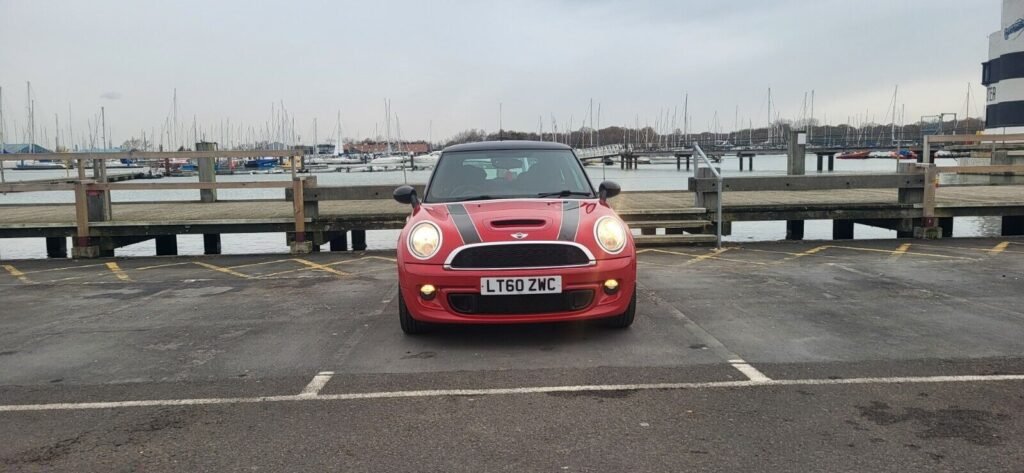 2010 Mini Cooper S R56 N18 Red - MINI TRADER