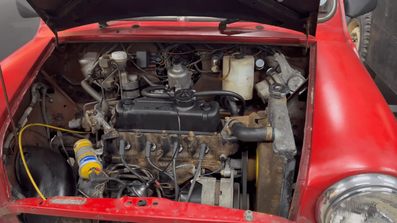 Austin mini 1979, new battery, tyres, and ignition - MINI Trader