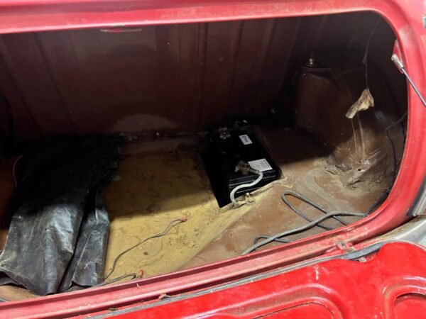 Austin mini 1979, new battery, tyres, and ignition - MINI Trader