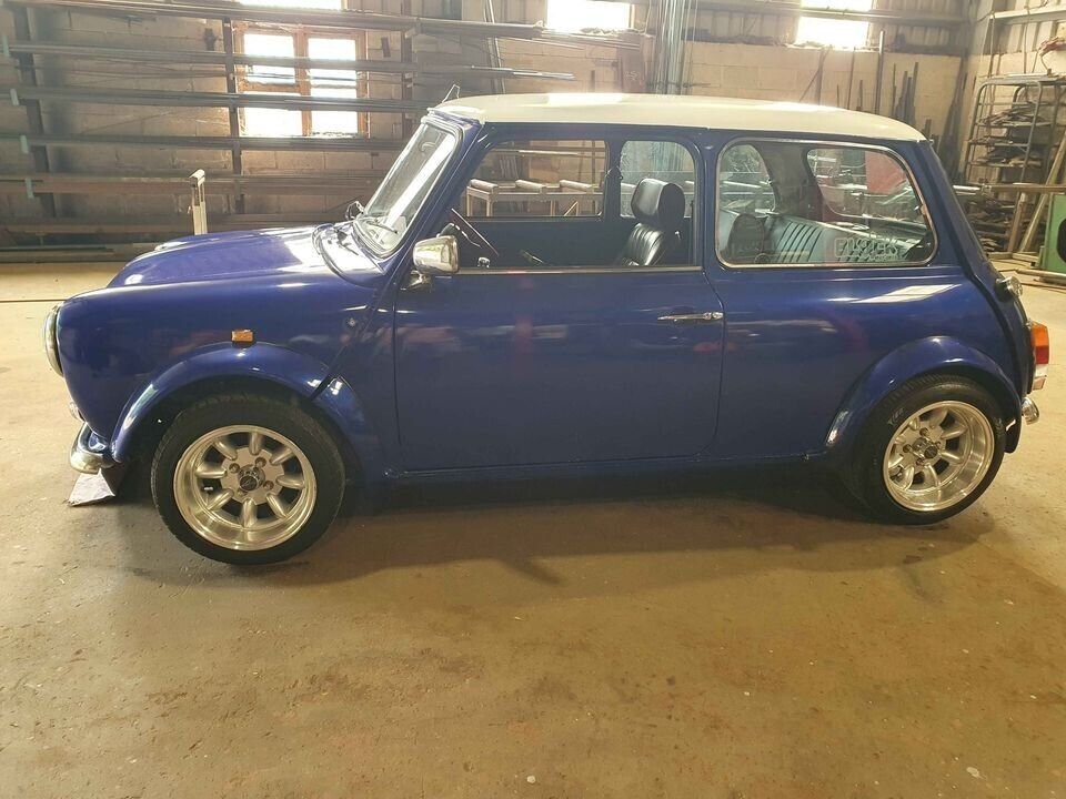 Classic Mini with Honda D16 twin cam conversion - MINI Trader