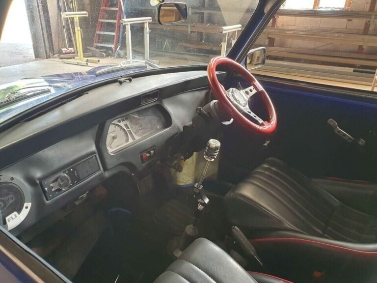 Classic Mini with Honda D16 twin cam conversion - MINI Trader