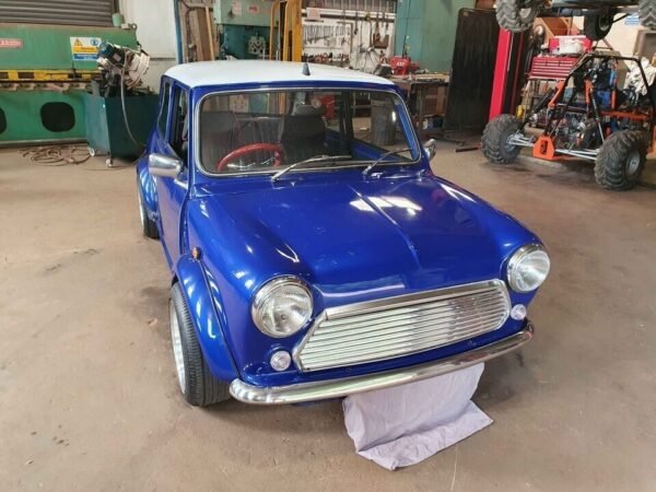 Classic Mini with Honda D16 twin cam conversion - MINI Trader