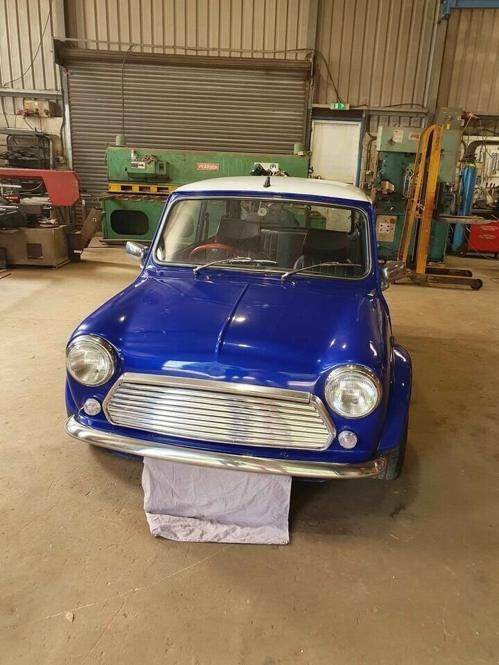 Classic Mini with Honda D16 twin cam conversion - MINI Trader