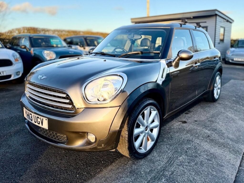 2013 MINI COUNTRYMAN 1.6 Cooper SUV 5dr Petrol Manual Euro 6 (s/s) (122 ...