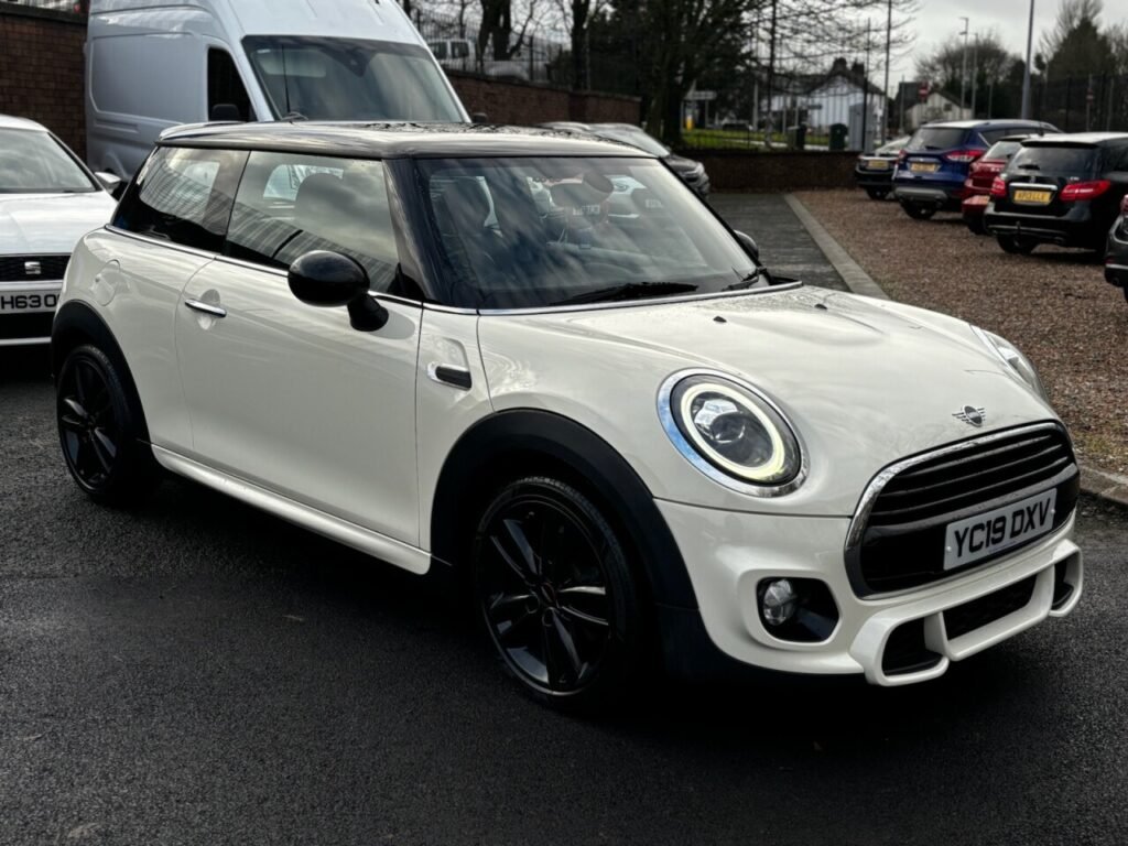 MINI Hatch 1.5 Cooper Sport Hatchback 3dr Petrol Manual Euro 6 (s/S ...