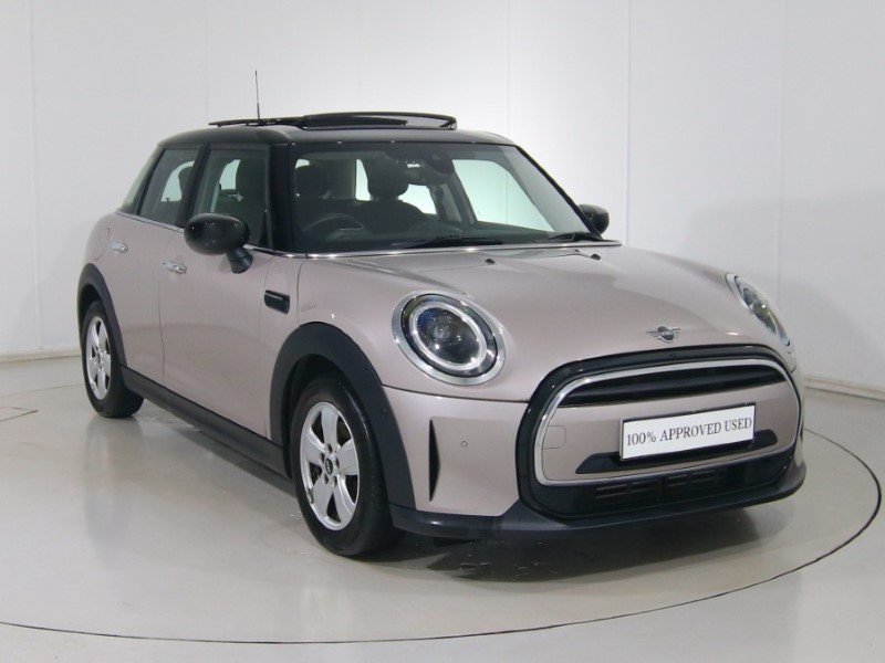 2023 (23) MINI HATCHBACK 1.5 Cooper Classic 5dr Auto [Comfort/Nav Pack ...